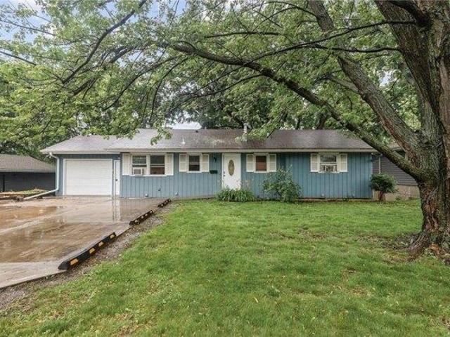 5 bedroom, Crystal MN 55427 93130137