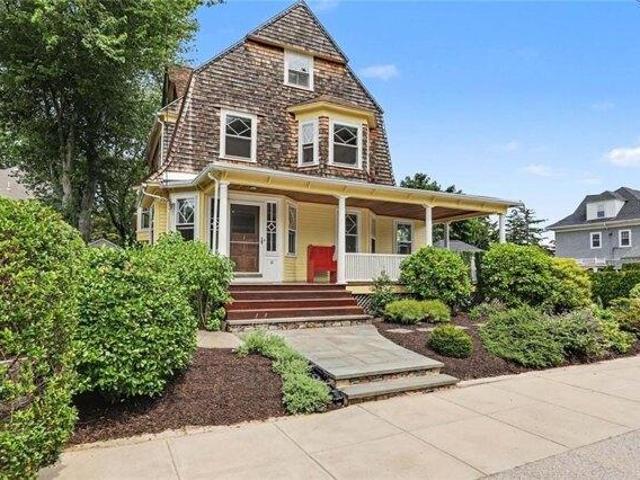 5 bedroom, Cranston RI 02905 105116498