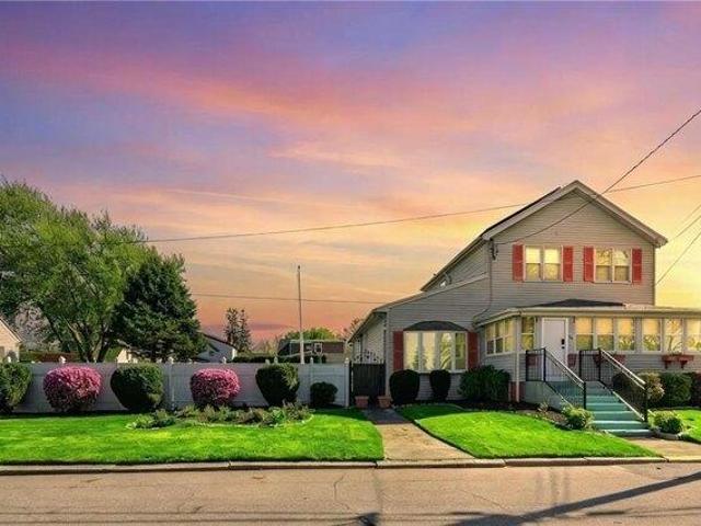 5 bedroom, Cranston RI 02910 102632708