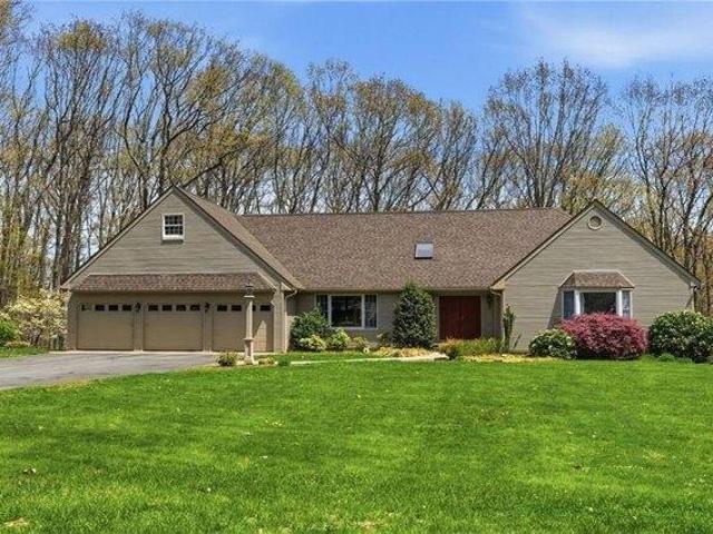 5 bedroom, Cranston RI 02921 102254597