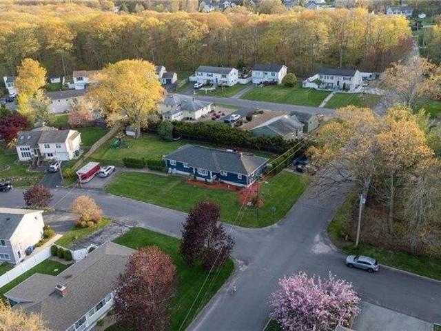 5 bedroom, Cranston RI 02921 103969604