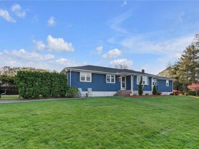 5 bedroom, Cranston RI 02921 LS102411642