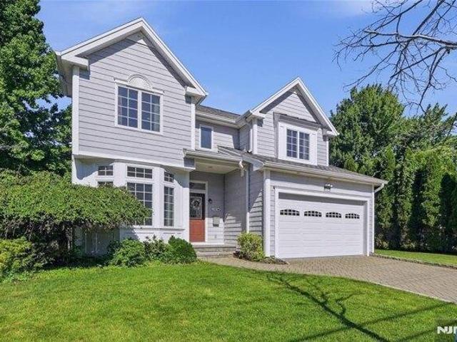5 bedroom, Cresskill NJ 07626 104408500