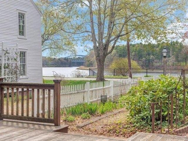 5 bedroom, Amesbury MA 01913 104076953