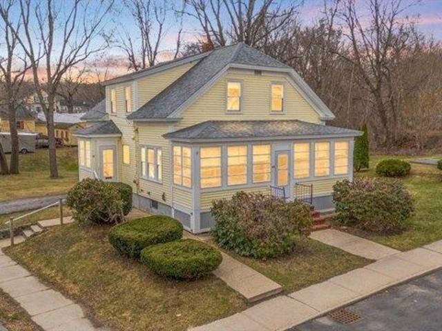 5 bedroom, Amesbury MA 01913 LS102316071