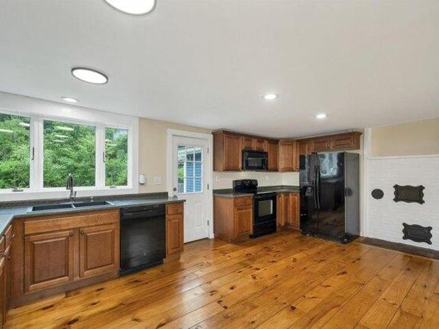 5 bedroom, Amherst NH 03031 105175185