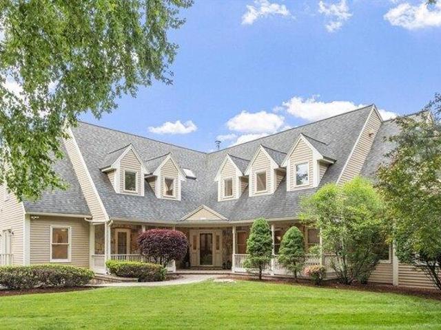5 bedroom, Andover MA 01810 104570225