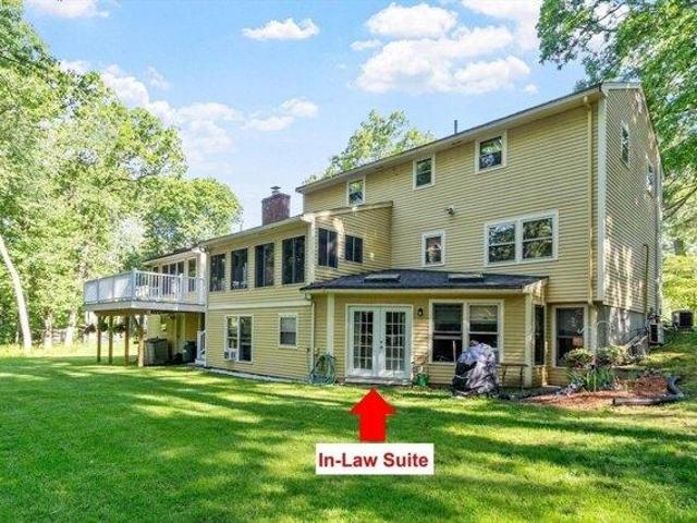 5 bedroom, Andover MA 01810 105108693