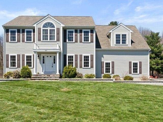 5 bedroom, Abington MA 02351 LS102061298