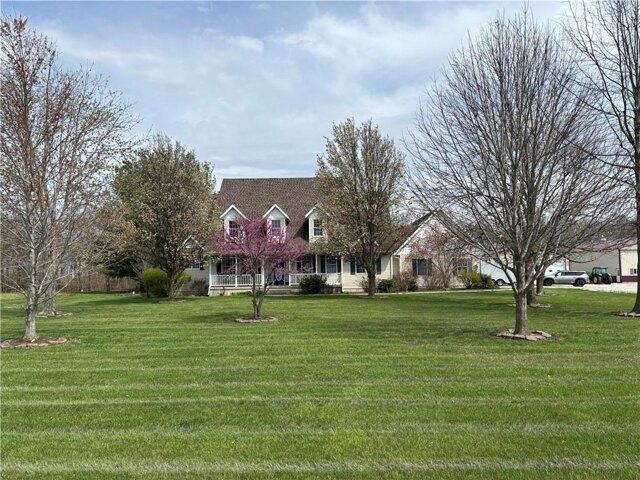 5 bedroom, Altamont IL 62411 LS93303325