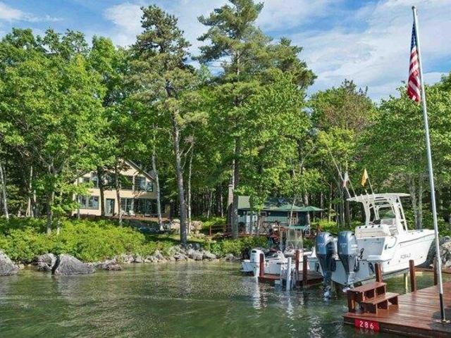 5 bedroom, Alton NH 03810 103434116
