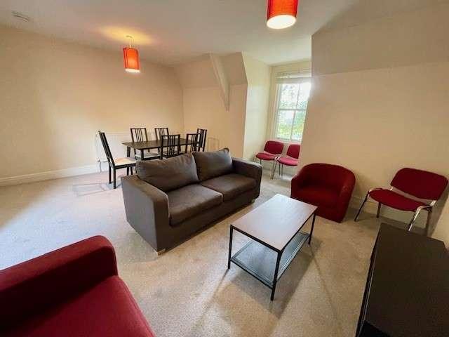 5 Bedroom Apartment Flat
