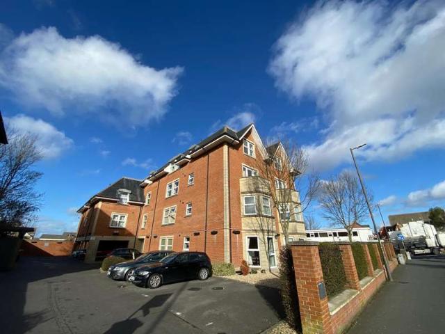 2 Bedroom Apartment Flat