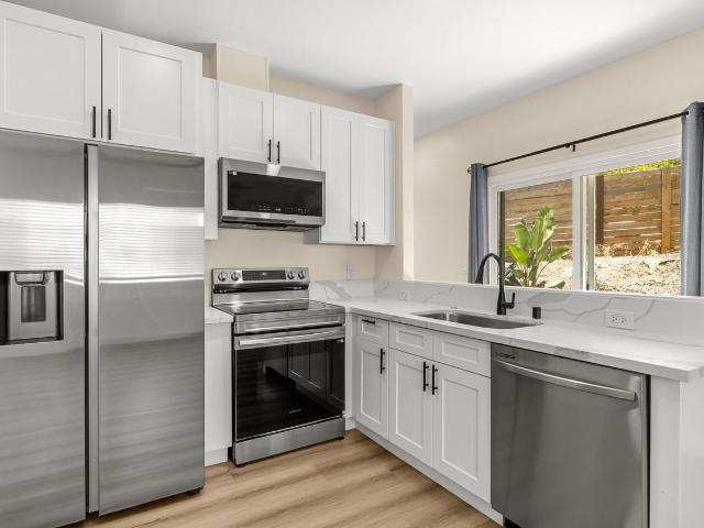 5 Bedroom Apartment for Rent at 5063 Alumni Pl #5063, San Diego, CA 92115 College East