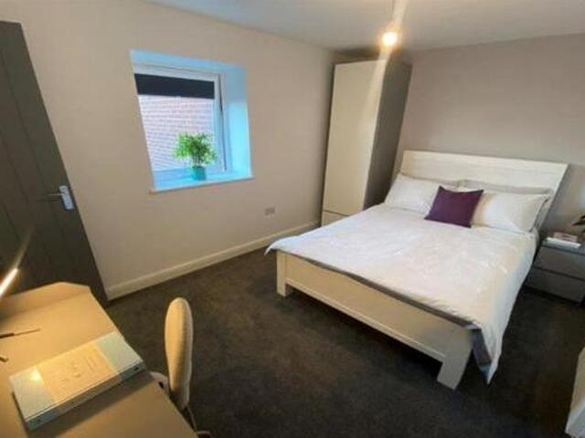 5 Bedroom Apartment For Rent In Beeston