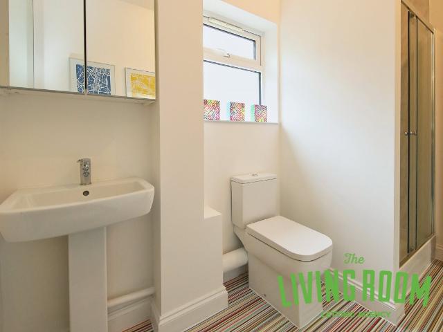 5 bedroom apartment for rent in Cardiff