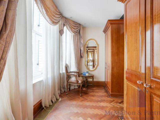 5 bedroom apartment for rent in Kensington High St, London, Kensington, London, W8