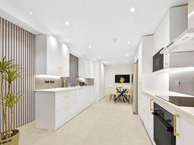 5 Bedroom Apartment For Rent In London