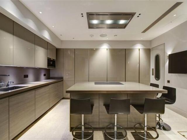 5 bedroom apartment for rent in Princes Gate, Knightsbridge, London, SW7
