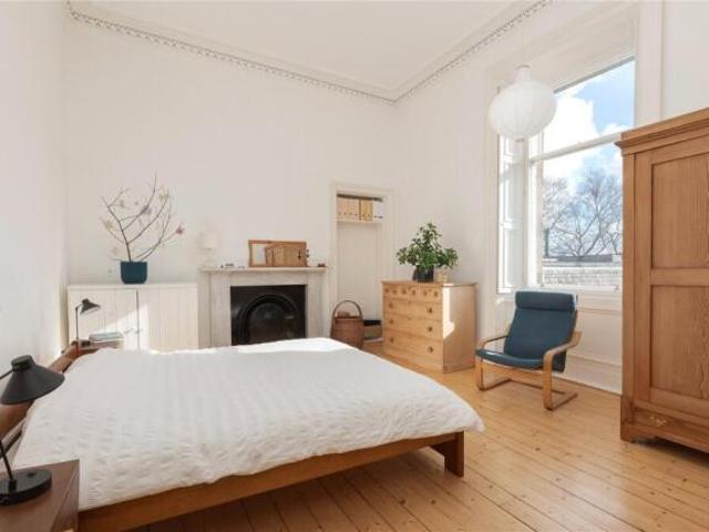 5 bedroom semi detached house for sale in Inverleith Gardens, Inverleith, Edinburgh, EH3