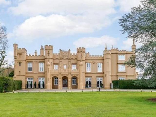5 bedroom apartment for sale in Wall Hall Mansions Aldenham WD25