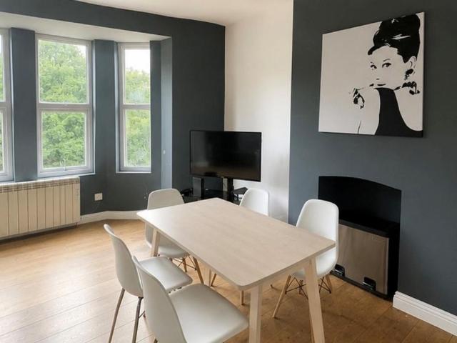 5 bedroom apartment to rent