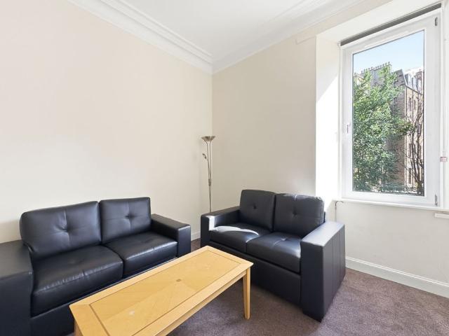 5 bedroom apartment to rent