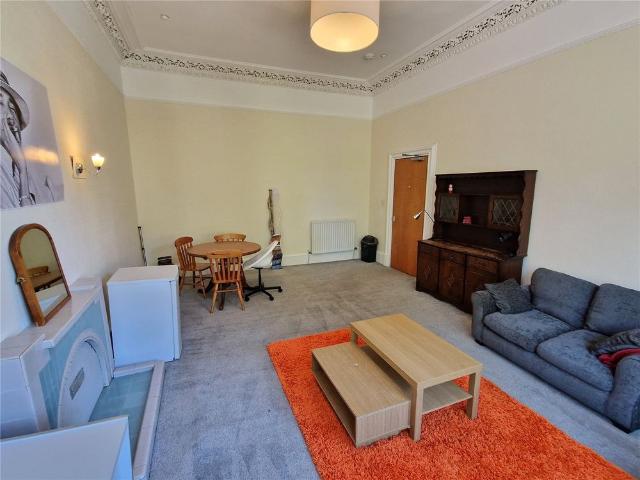 5 bedroom apartment to rent