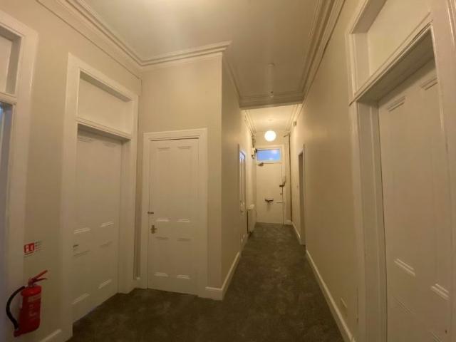 5 bedroom apartment to rent