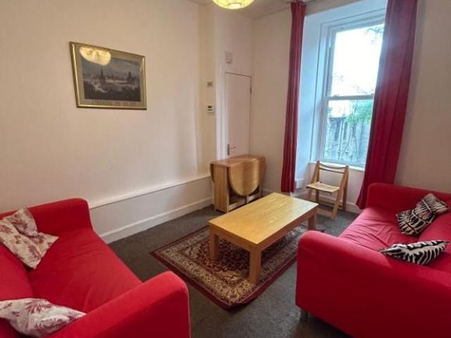 5 bedroom apartment to rent