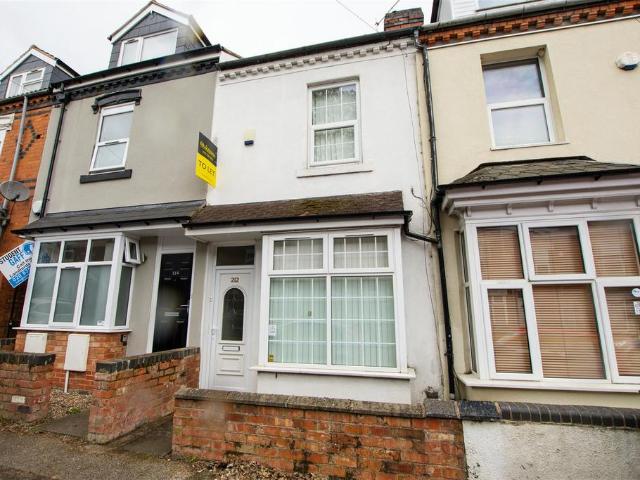 5 bedroom apartment to rent