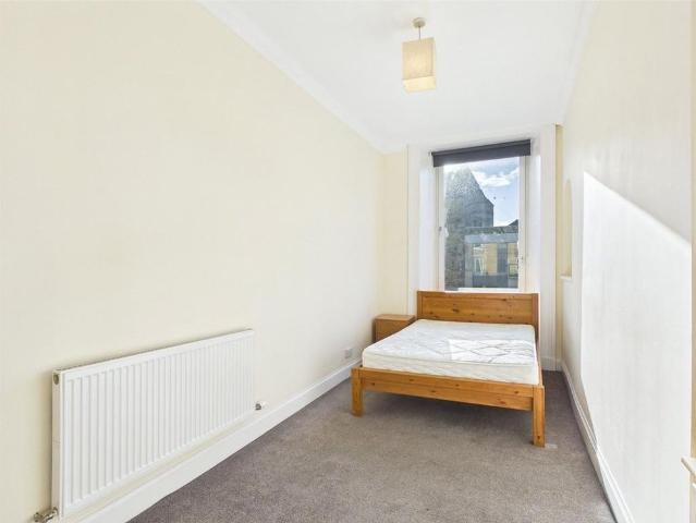 5 bedroom apartment to rent
