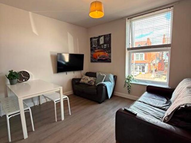 5 Bedroom Apartment To Rent In Flat, Melton Road, West Bridgford, Nottingham, NG2