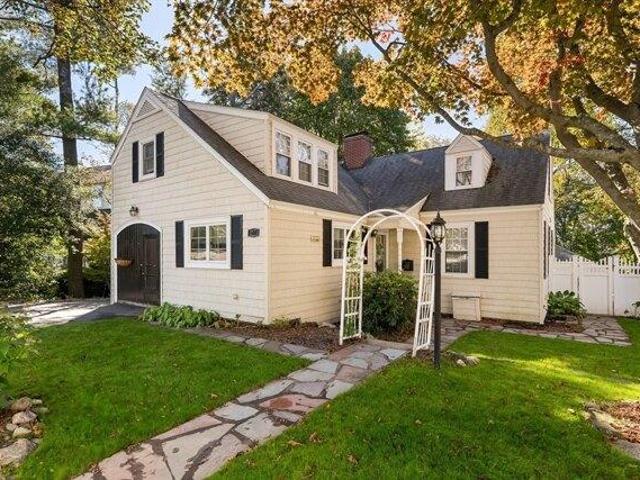 5 bedroom, Arlington MA 02476 102776018