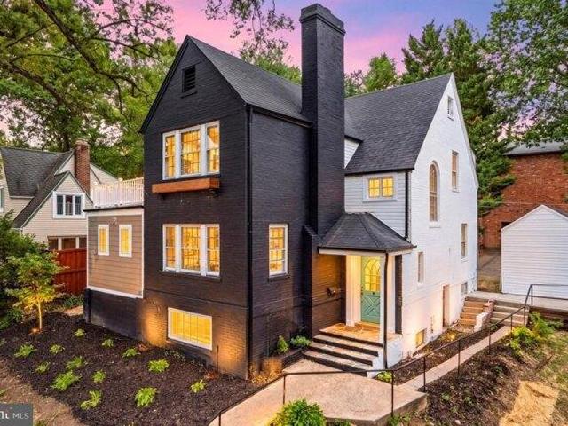 5 bedroom, Arlington VA 22202 104907738