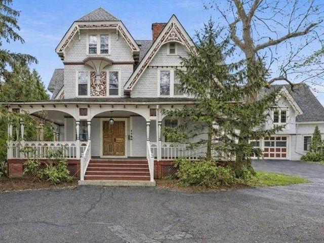 5 bedroom, Attleboro MA 02703 LS102825586