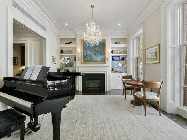 5 bedroom, Boston MA 02114 103222260