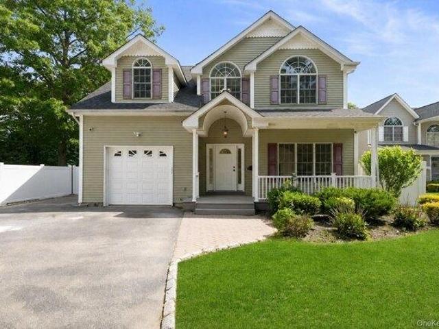 5 bedroom, Bay Shore NY 11706 104904180