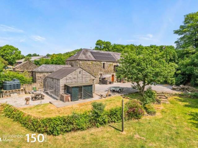 5 Bedroom Barn Conversion Character Property