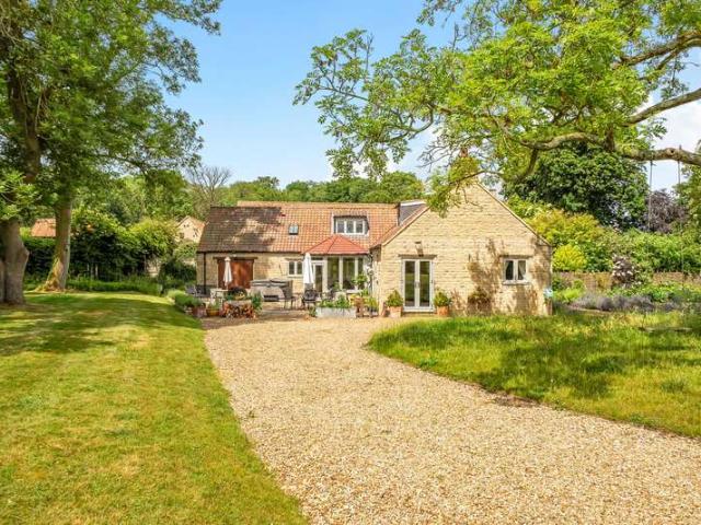 5 Bedroom Barn Conversion Character Property