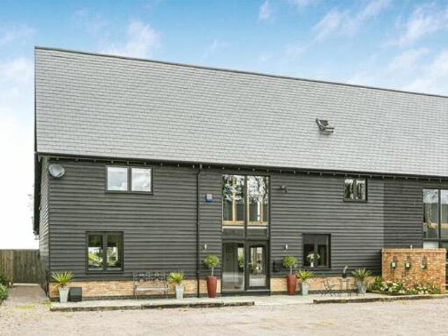 5 Bedroom Barn Conversion For Sale In Arlesey