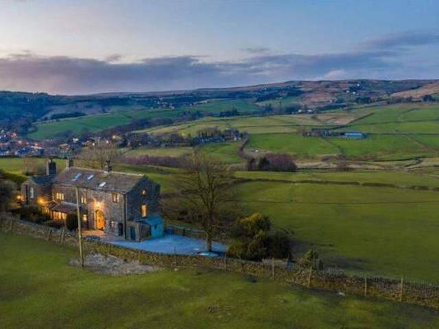 5 Bedroom Barn Conversion For Sale In Diggle