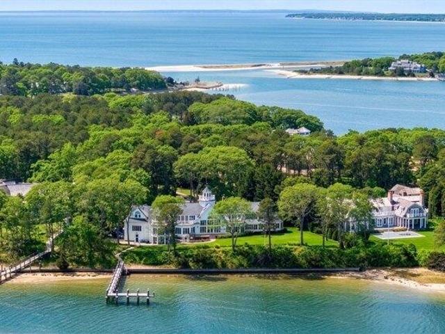 5 bedroom, Barnstable MA 02655 103493654