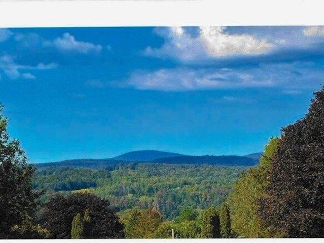 5 bedroom, Barre VT 05641 105174419