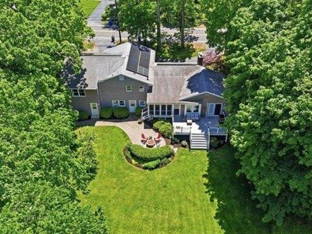 5 bedroom, Bedford MA 01730 103431258