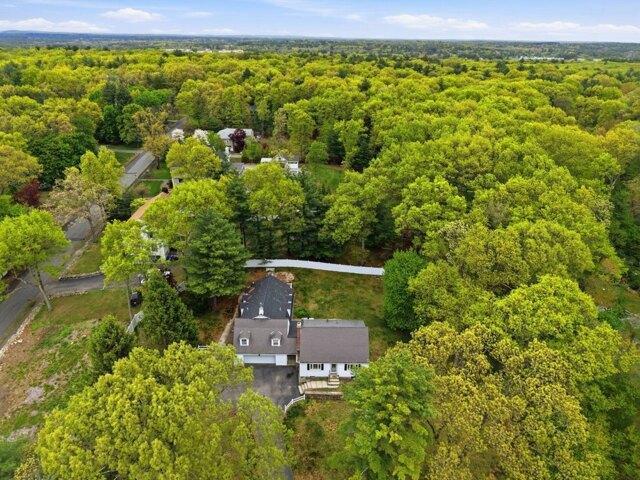 5 bedroom, Bedford MA 01730 LS103099882
