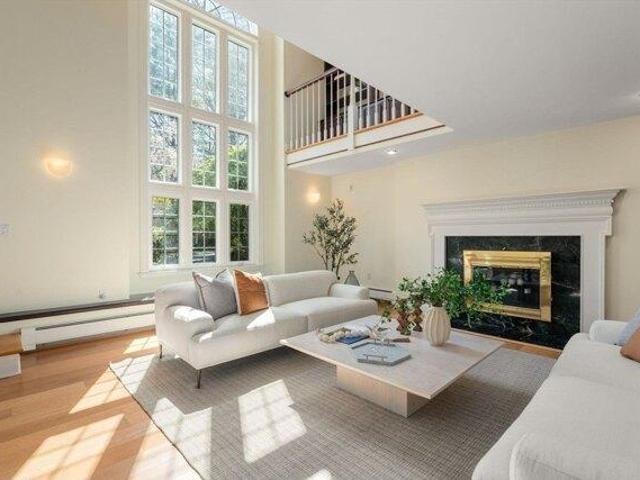 5 bedroom, Bedford MA 01730 LS103019864