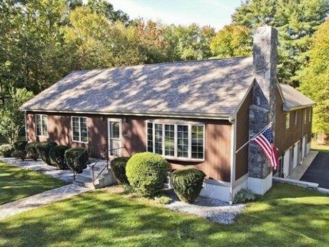 5 bedroom, Berkley MA 02779 101895715