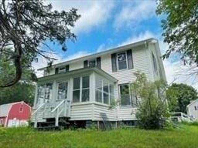5 bedroom, Blackstone MA 01504 105094846