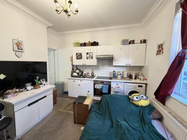 5 bedroom block of apartments for sale in 15 Zinzan Street, Reading, Berkshire, RG1